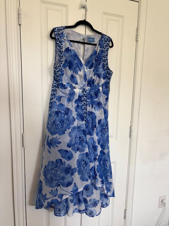 Simply Vera Vera Wang | Dresses | Simply Vera Vera Wang Blue Floral ...